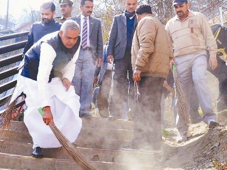 Governor Acharya Dev Vrat During Swachh Bharat Swachh Bharat Abhiyan ...