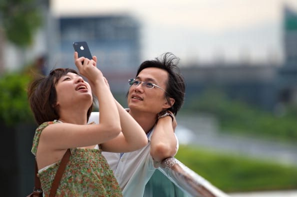 5 Weird Dating Apps Take Care Of Your Partner Completely - इन 5 डेटिंग ...