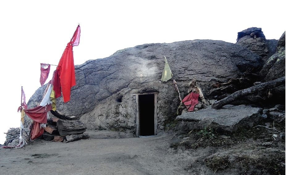 History Or Churdhar Peak On Himachal Pradesh. - भक्तों को सांप से बचाने ...