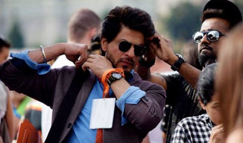 'द रिंग' में नजर आएंगे किंग खान, प्राग में कर रहे हैं शूटिंग - Shahrukh ...