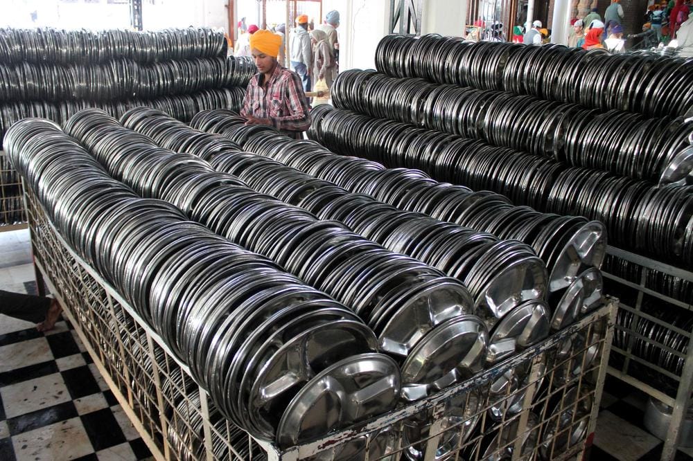 Biggest Kitchen Of The World In Golden Temple Amritsar, Cooking For ...
