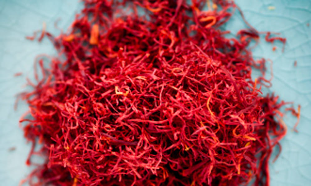 Tips For Identify Pure Kesar In Hindi - इन तरीकों से पहचाने केसर असली ...