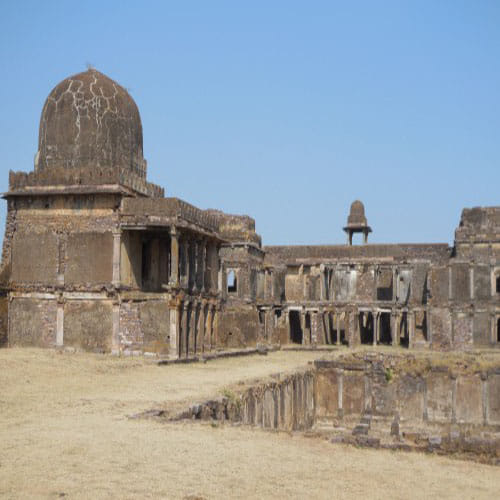 Paras Patthar In Raisen Fort - इस किले में छिपाया हुआ है 'पारस पत्थर ...