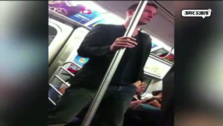 Hollywood Action Super Star Keanu Reeves Travels In Metro Train ...