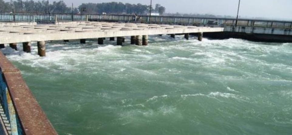 Aqueduct Flows Over The River In Roorkee - यहां नदी के ऊपर बहती है नहर ...