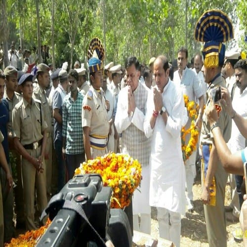 Shaheed Manoj Kumar, Who Was Merged With Panchayat With Military Honors ...