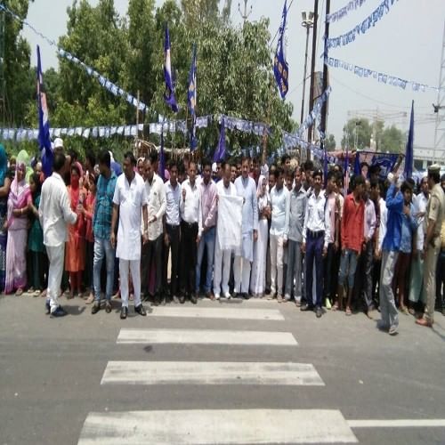 Mayawati's Extraordinary Wait For Bsp Workers In Meerut, View Photos ...