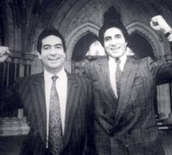 Amitabh Bachchan Younger Brother Ajitabh Bachchan Very Famous ...