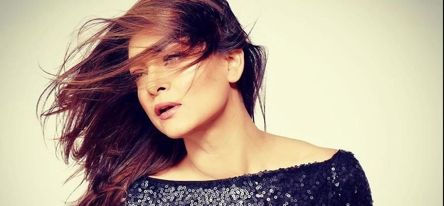 Sushmita Sen And Mithun Chakraborty Rape Scene In Chingari Make Her ...