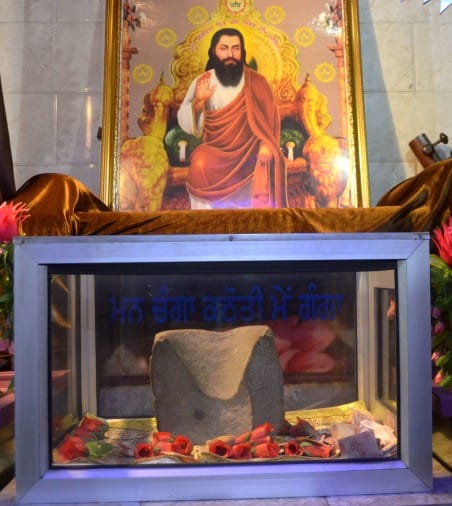 Saint Ravidas Birth Place Sir Gobardhan Or Manduadih Debate ...