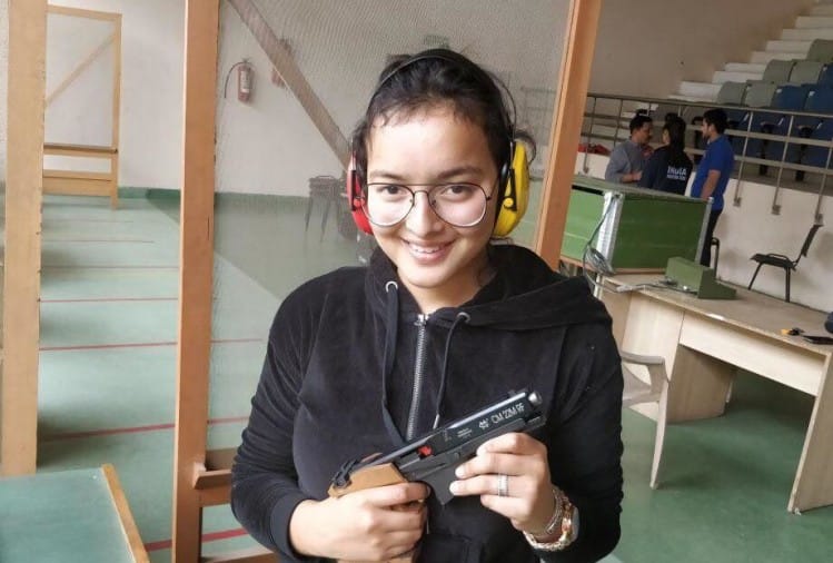 Jaspal Rana Daughter Devanshi Rana Wins Two Gold For India In Shooting ...