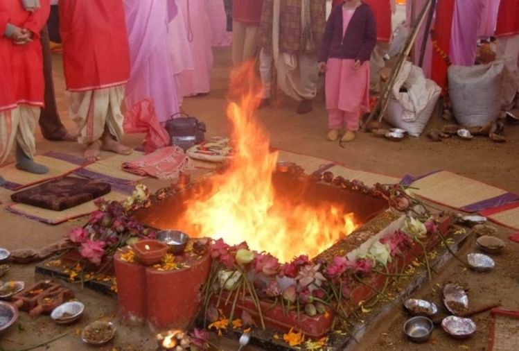 Know The Benefits Of Havan Hawan Ke Fayde - धर्म: हवन करने के हैं ...