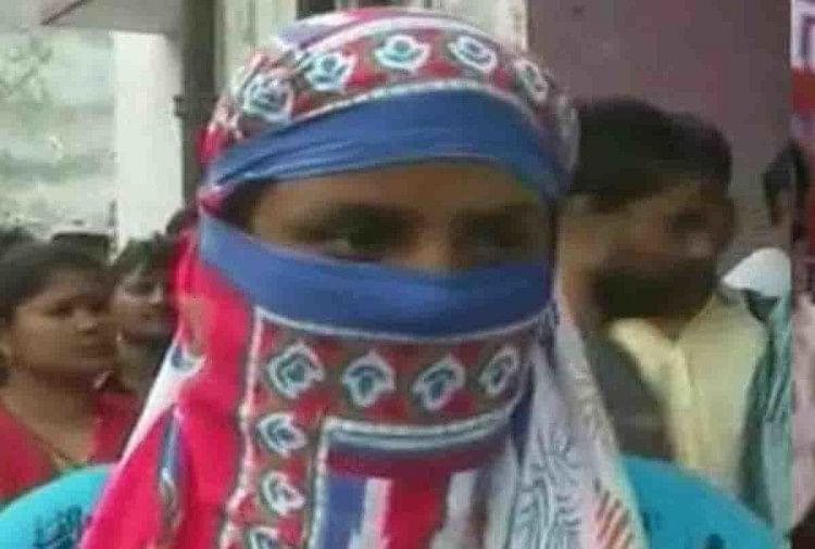 Unnao Rape Victim Can Meet Many Leaders Including Rahul Gandhi ... Unnao Rape Victim Can Meet Many Leaders Including Rahul Gandhi ...