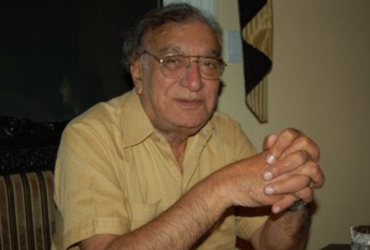 Ahmad Faraz Top 20 Sher - अहमद फ़राज़ के बेस्ट 20 शेर - Amar Ujala Kavya