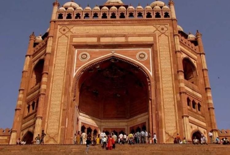 The Biggest Entrance Gate Of The World Buland Darwaza - दुनिया का सबसे ...