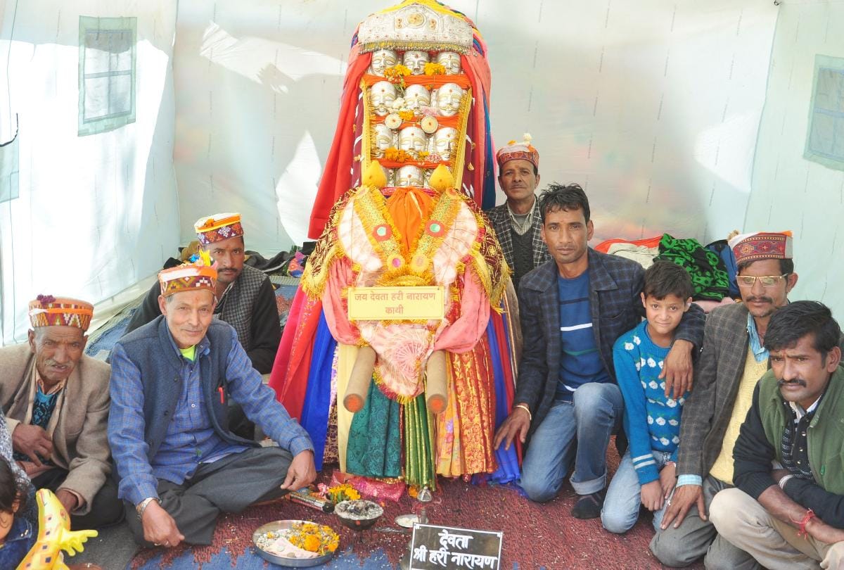 Devta Hari Narayan Story International Kulllu Dussehra 2018 - चमड़े से ...