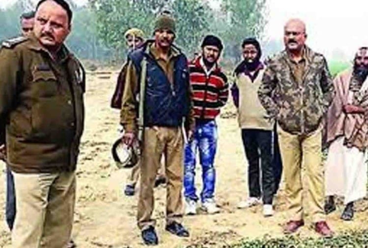 Block Head Murdered His Wife In Unnao - पत्नी शारीरिक संबंध बनाने से ...