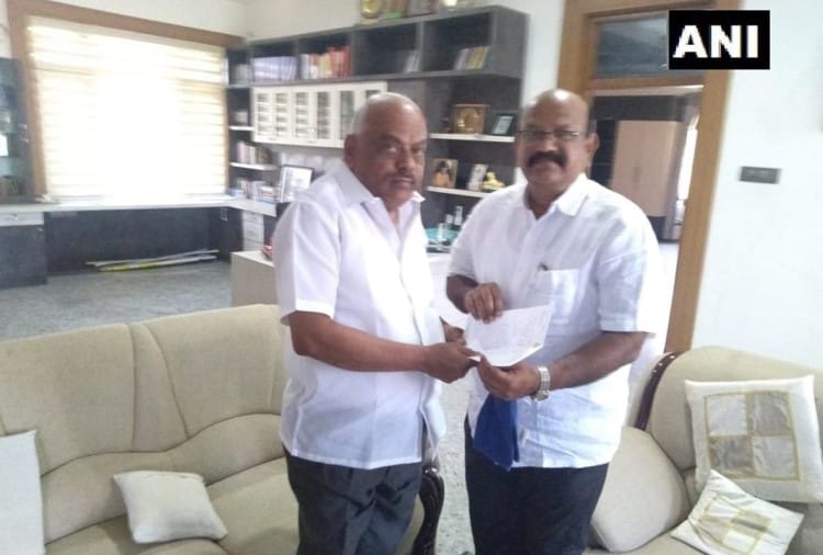 Congress Mla Umesh Jadhav Submits His Resignation To The Speaker Of ...