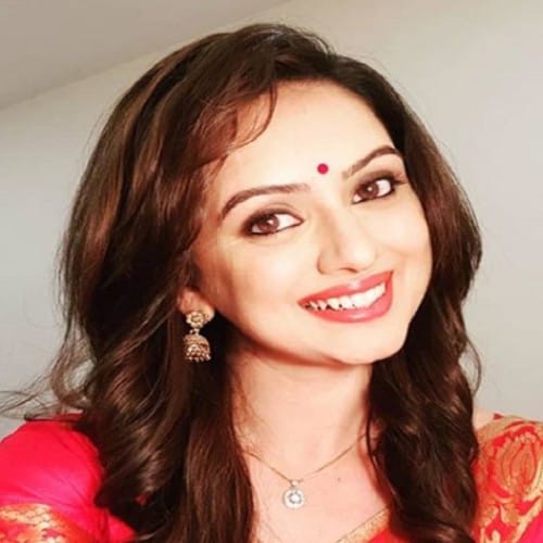 Meet Madhuri Dixit Sisters Rupa Dixit And Bharati Dixit - मिलिए माधुरी ...