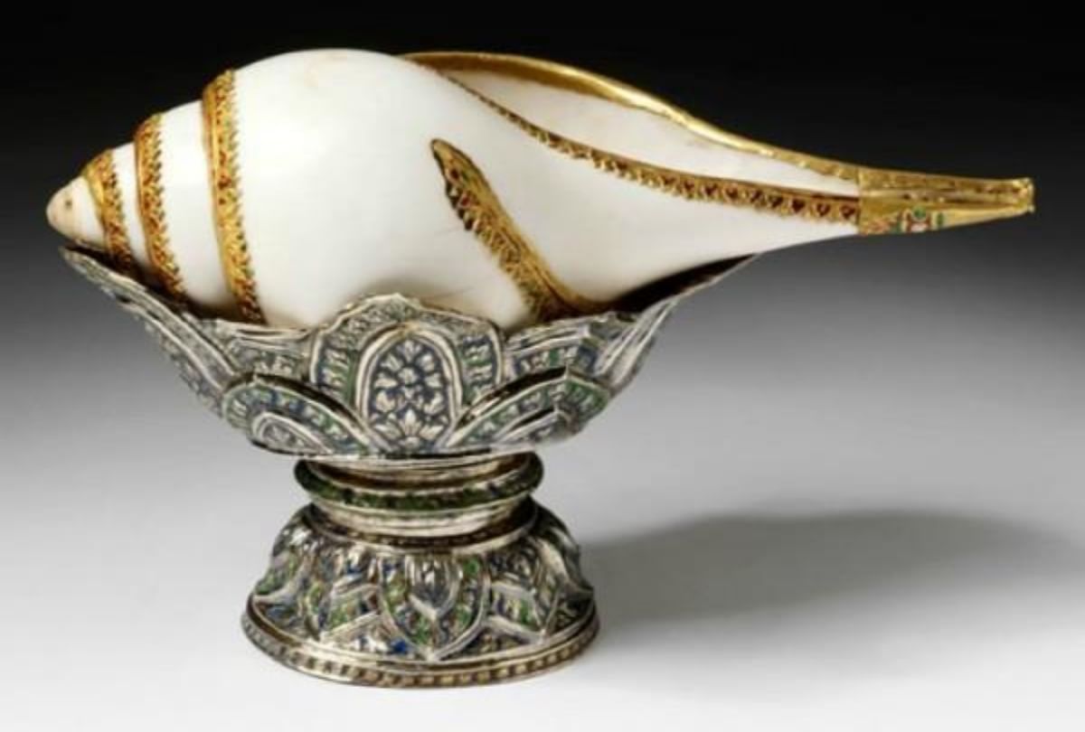 Know Benefits Of The Shankh During The Adhikmas - अधिकमास में जरूर करें ...