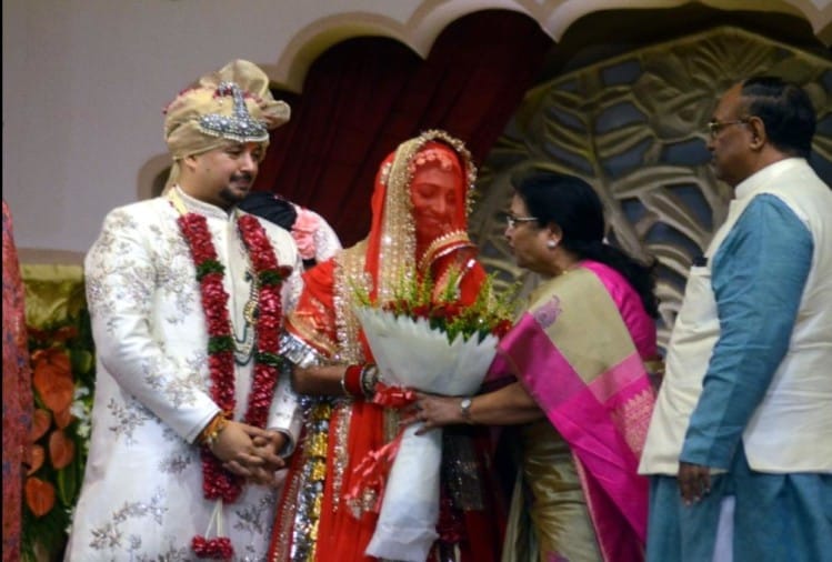 Royal Wedding Haridwar: Rewa Princess Mohena Singh And Suyash Marriage ...