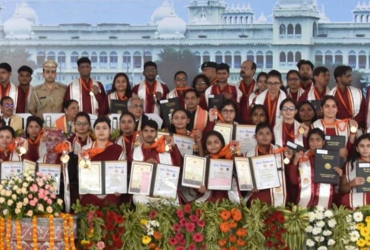 Convocation Day Of Lucknow University On 15 Oct. - लखनऊ विश्वविद्यालय का 62वां दीक्षांत समारोह ...