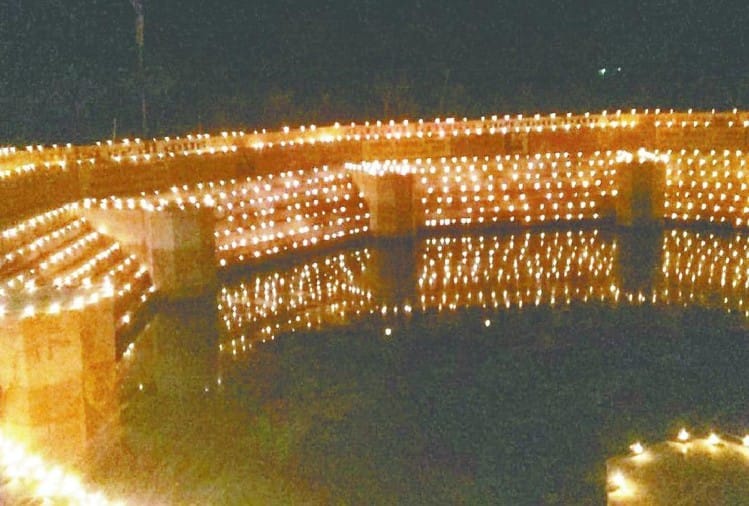 Diwali 2019 Celebrations In Mathura Vrindavan - Diwali 2019: दिवाली पर ...