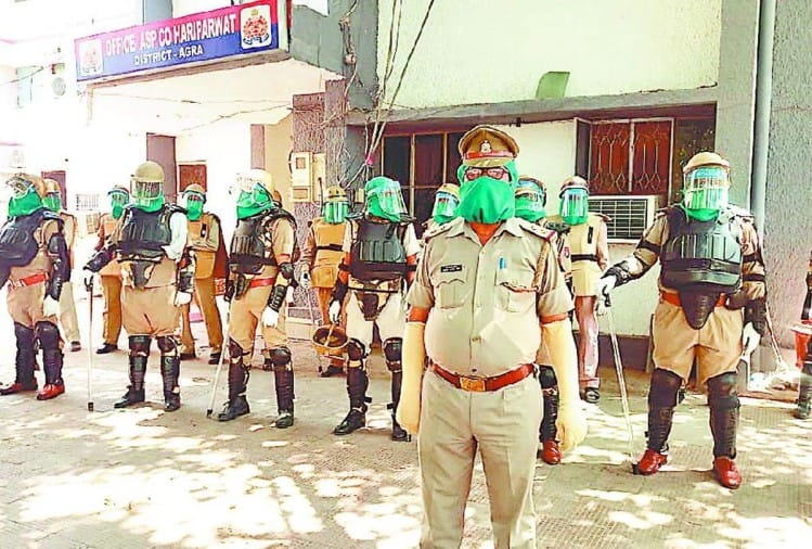 Rapid Action Team Will Act Against The Protesters Amid Lockdown In Agra ...