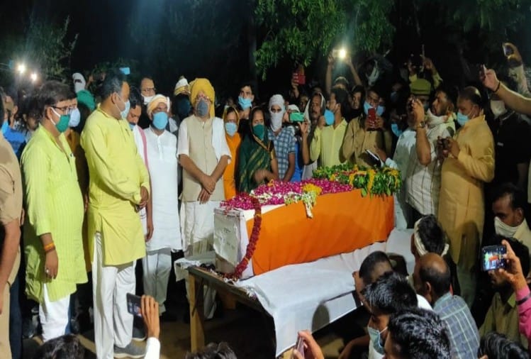 Kanpur Encounter Martyr Bablu Kumar Funeral In Fatehabad - देश का सैनिक ...