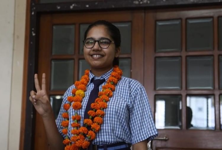Cbse Results 2020: 12th Topper Divyanshi Jain Wants To Do Research In History - इतिहास में शोध ...