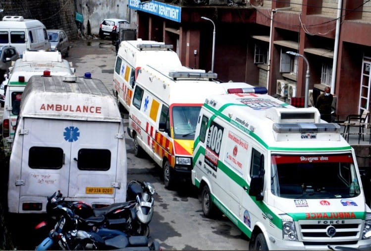 Medswan Foundation Himachal Staff In 108 And 102 Ambulance Service ...