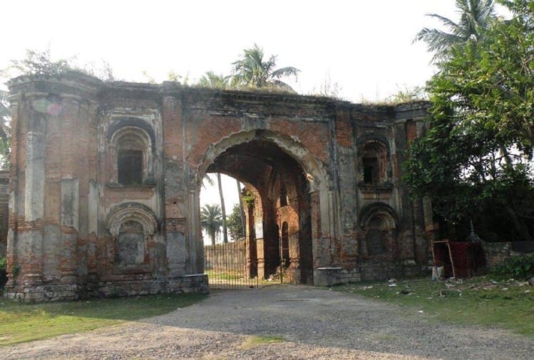 Namak Haram Deorhi Great Betryal Of Indian History Mir Jafar Who Became ...