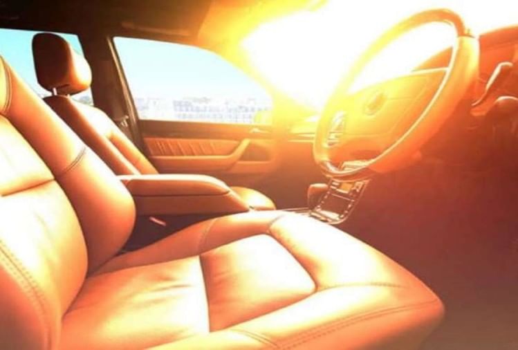 Car Parked In Direct Sunlight Parking Car In Sunlight Car In Sun ...