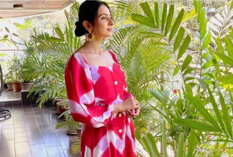 Rakul Preet Singh Strapless Backless Blouse With Floral Print Saree ...