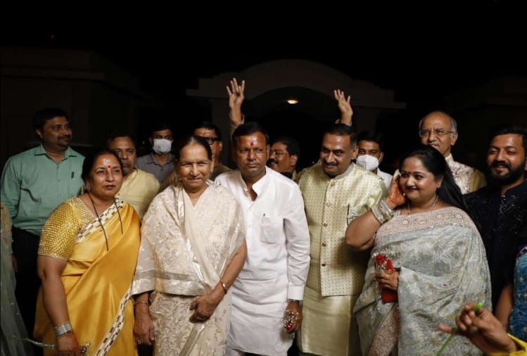 Union Minister Pankaj Chaudhary Happiness In House Celebration From ...