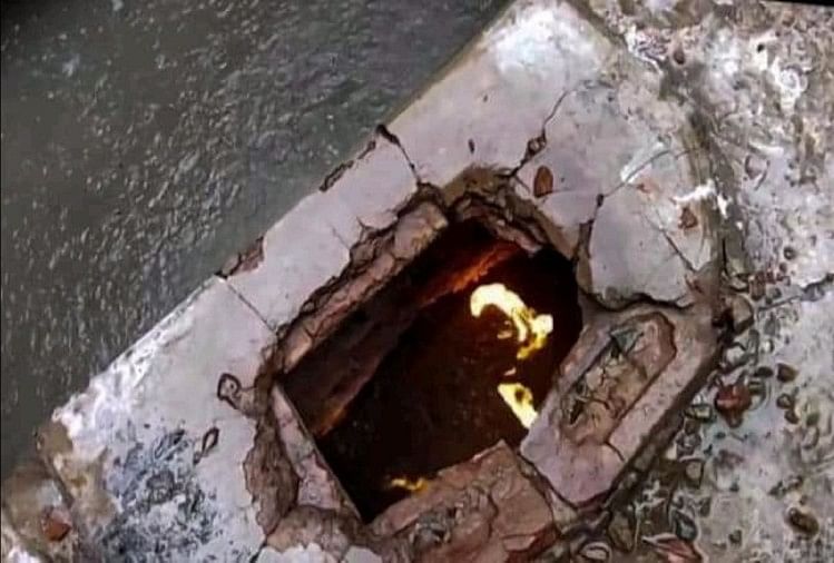 Agnikund Mahadev Temple Shiv Temple In Bangladesh Has A Constant Flame ...