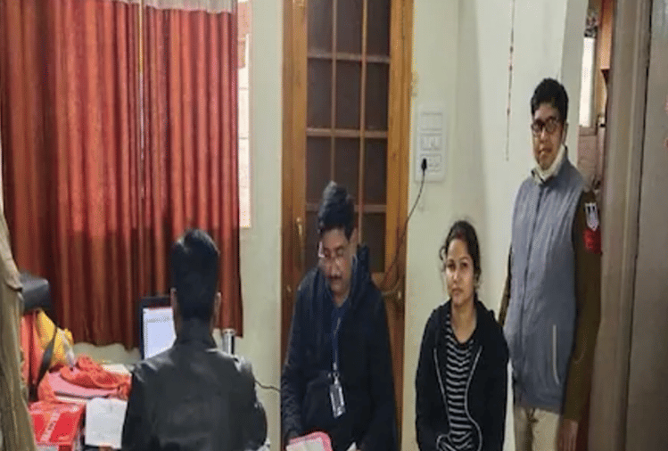 Madhya Pradesh: Indore Eow Raids The House And Office Of Mp Agro District Manager - मध्य प्रदेश ...