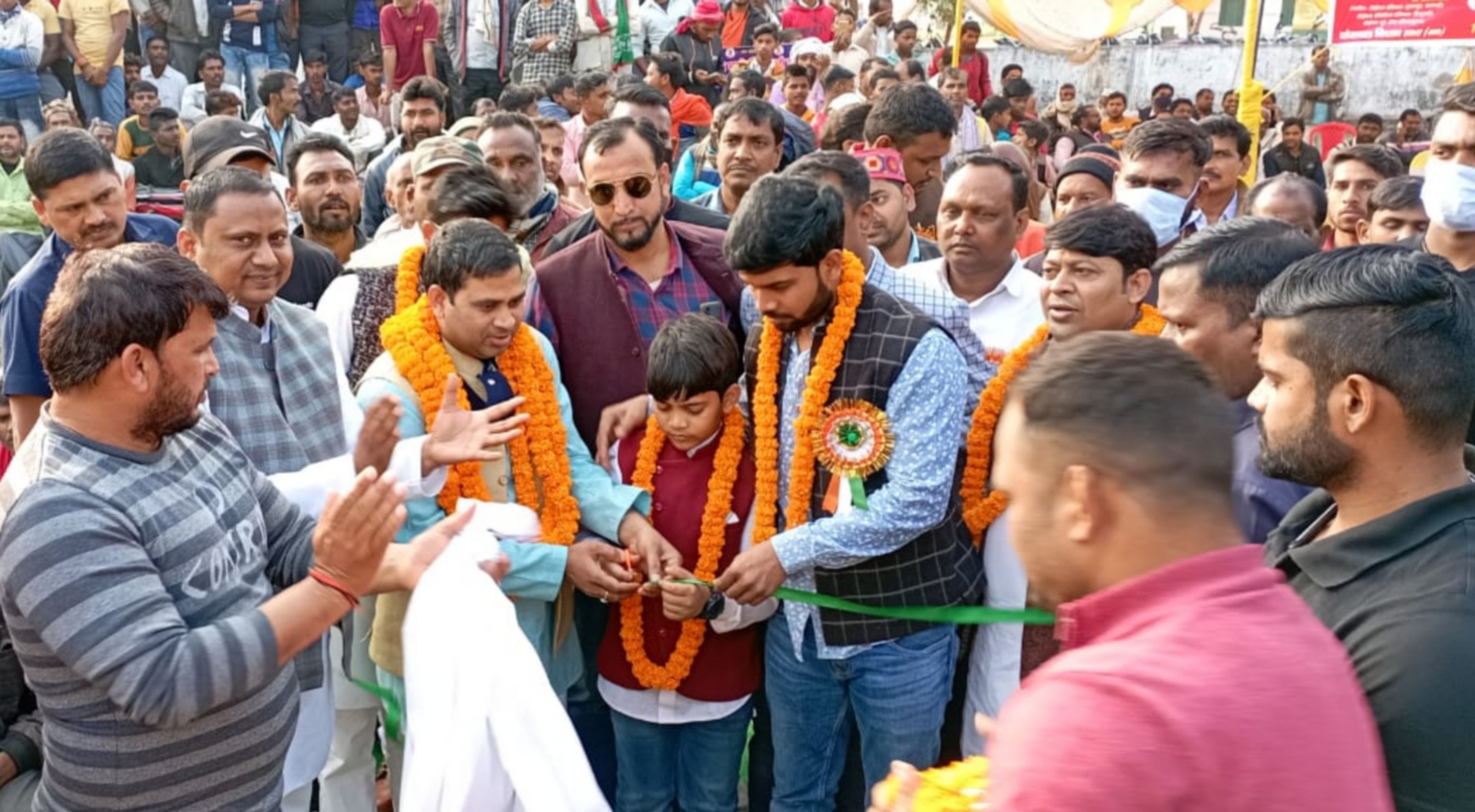 Deva Thapa And Poonam Pehelwan Won The Wrestling - Sonebhadra News ...