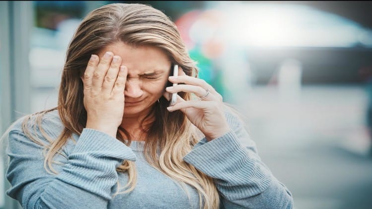 Tips To Handle Someone Crying Over The Phone To Make Them Feel Better ...
