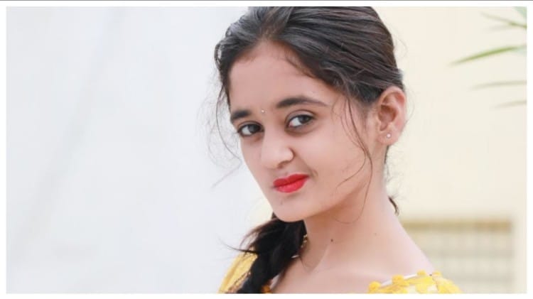 Famous Youtuber Bindass Kavya Missing From Aurangabad Maharashtra Found In Itarsi Madhya Pradesh ...