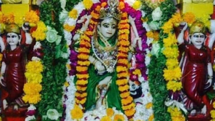 Navratri 2022: Pitambara Shaktipeeth Datia, The Only Temple Where The ...