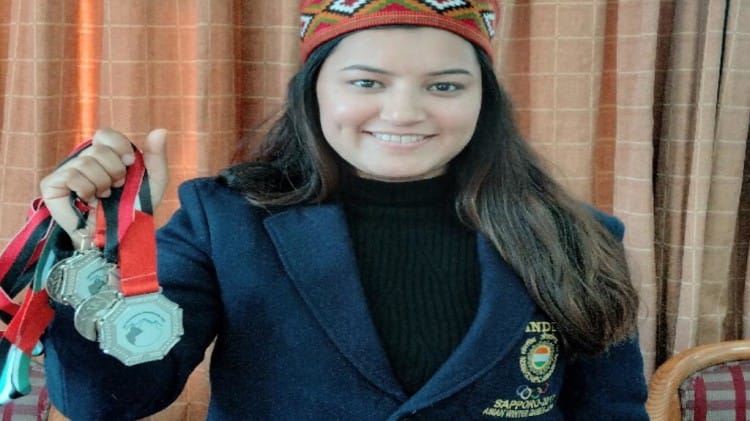 International Skier Aanchal Thakur Reached Manali After Winning Four ...