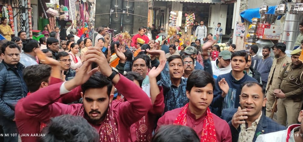 The Palanquin Procession Of Lord Parshvanath And Srichandra Prabhu Was ...