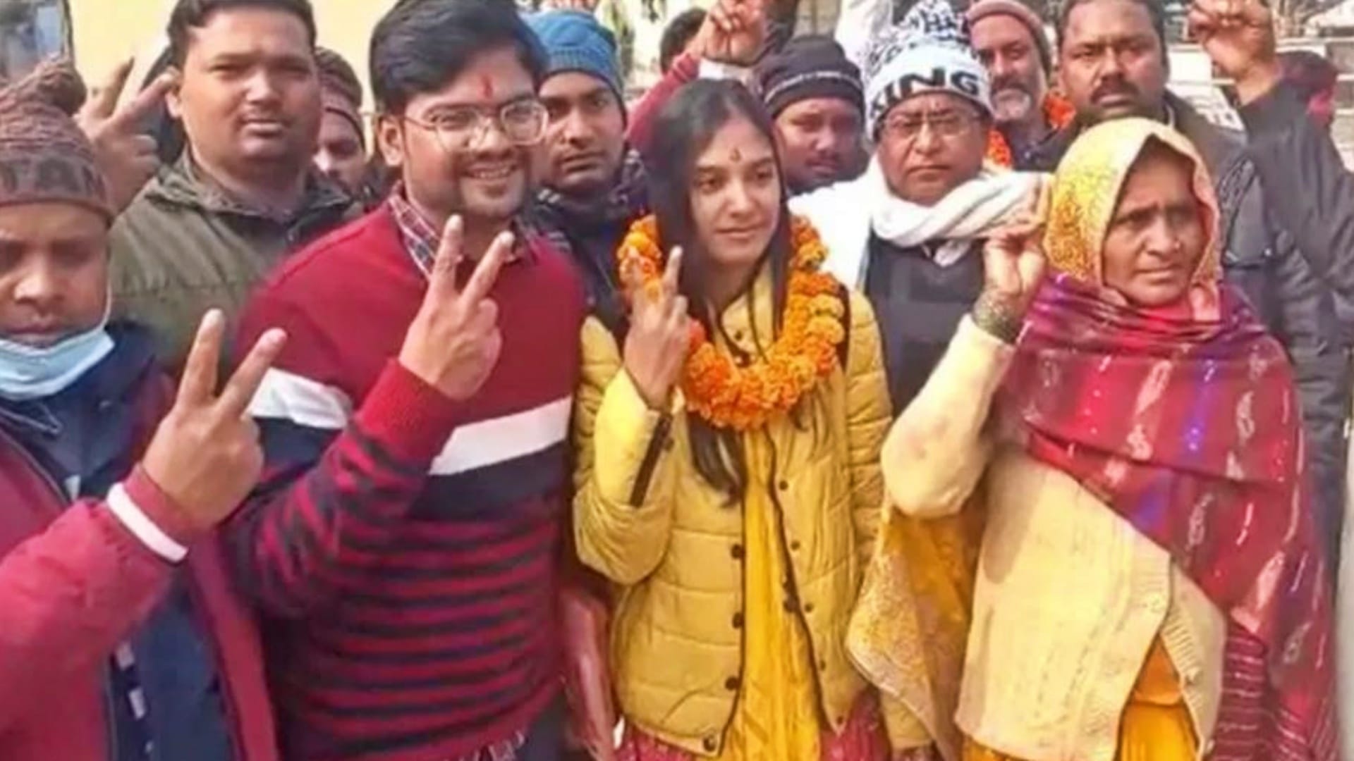 Araria News Sannu Kumari 21-year-old Medical Student Won The Chief ...