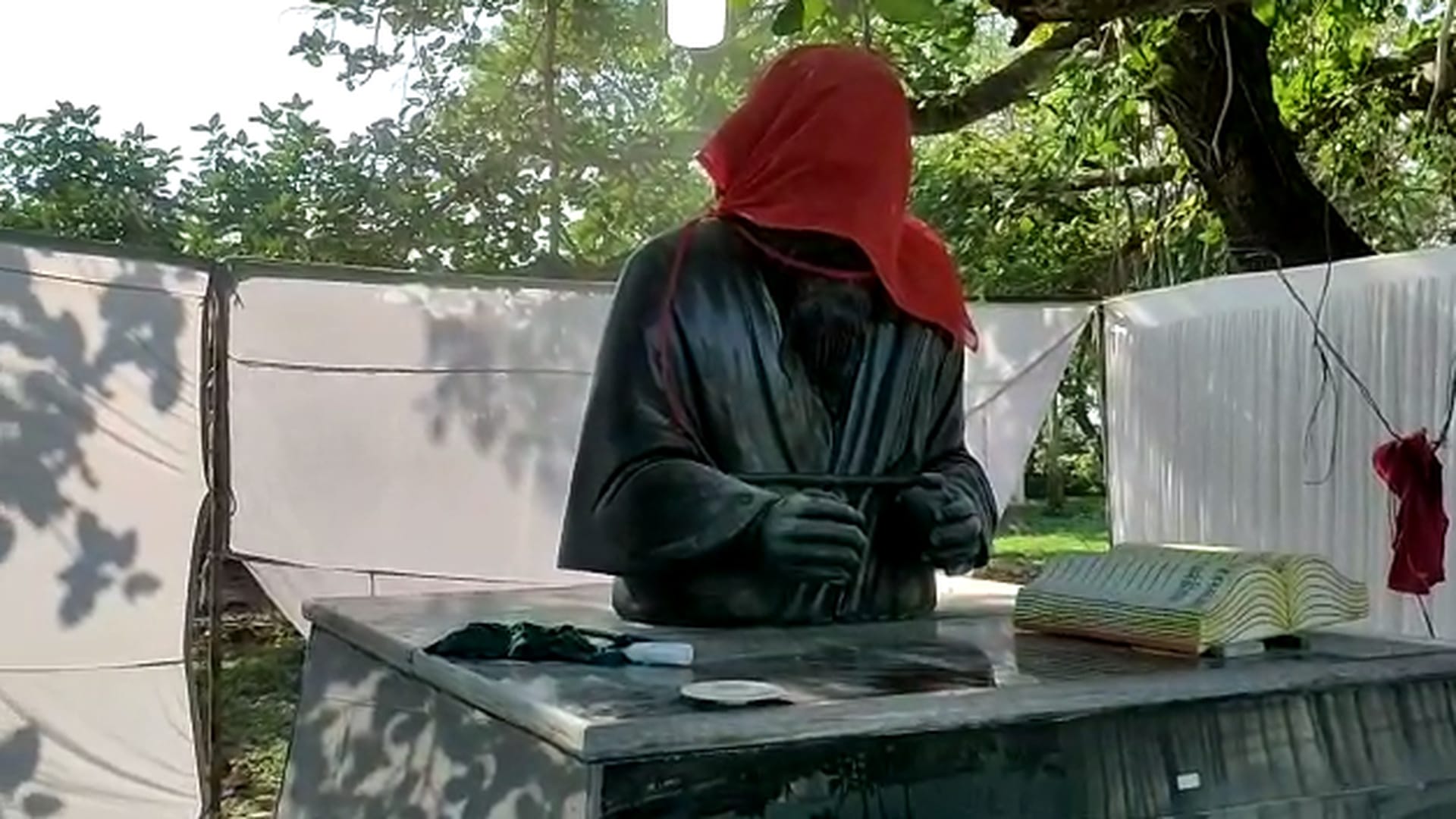 रविंद्रनाथ टैगोर की पुण्यतिथि:पत्नी से छल करने पर लिखी कविता 'फांकी ...