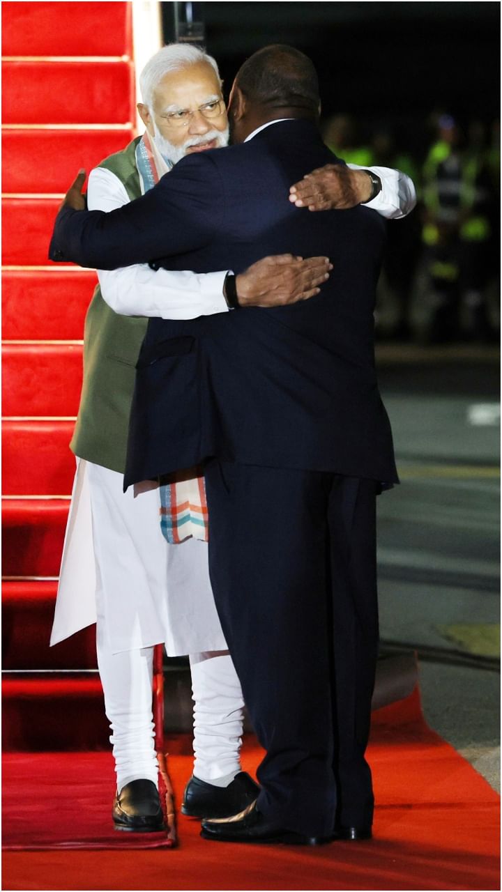 Pm Narendra Modi Accorded The Guard Of Honour At Port Moresby In Papua New Guinea James Marape ...