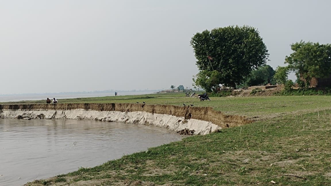 Nepal Released Three Lakh Cusecs Of Water 300 Houses Of Ballia And ...