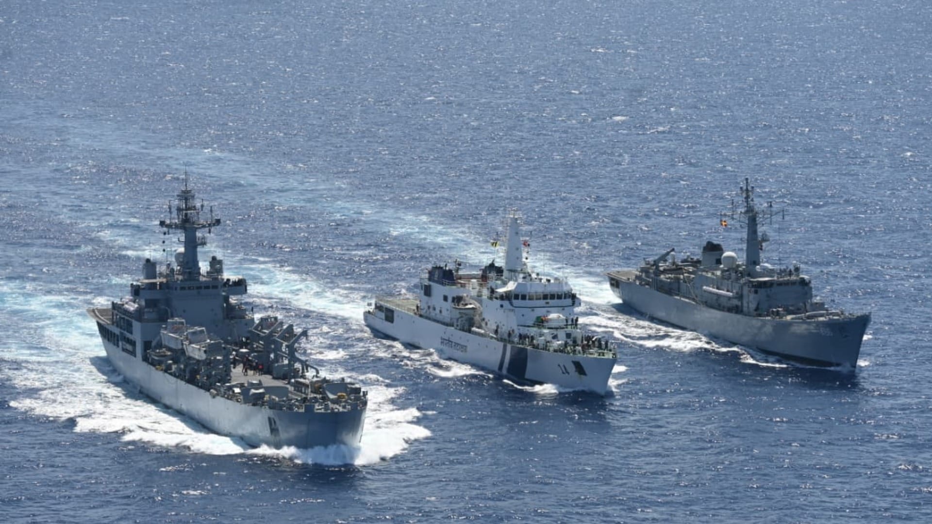 Navy:सेशेल्स के पोर्ट विक्टोरिया पहुंचा भारतीय नौसेना का पहला प्रशिक्षण ...