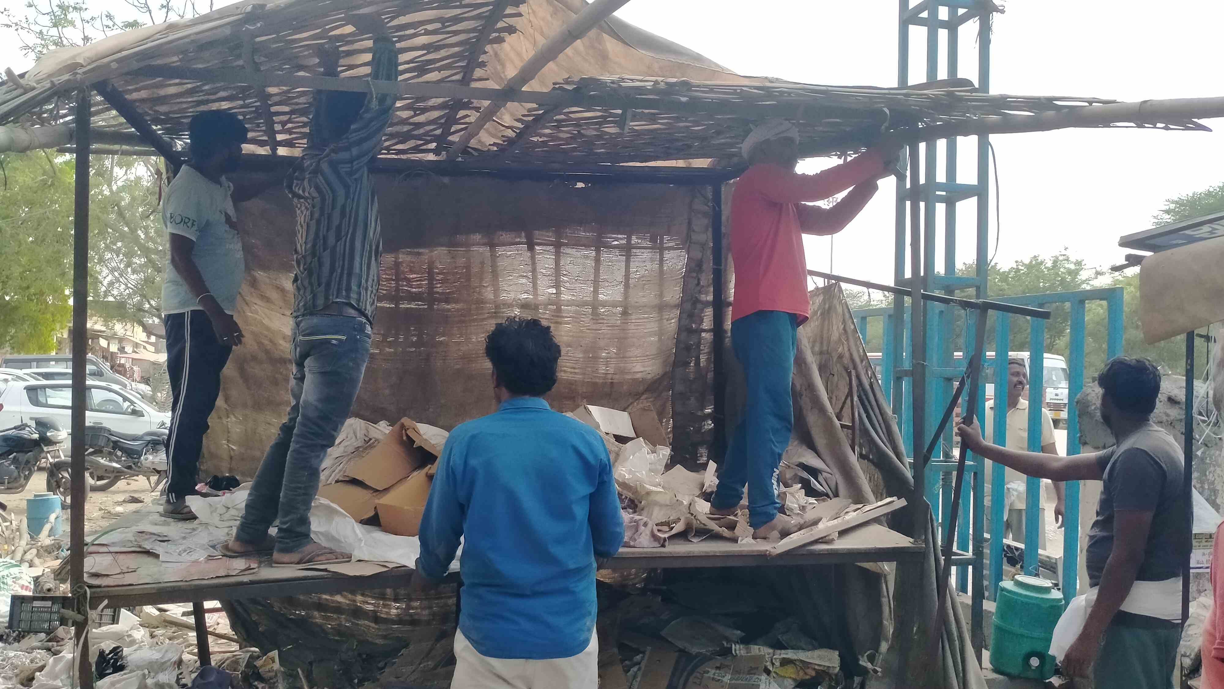 Municipality Launched Encroachment Removal Campaign In Front Of Bus ...