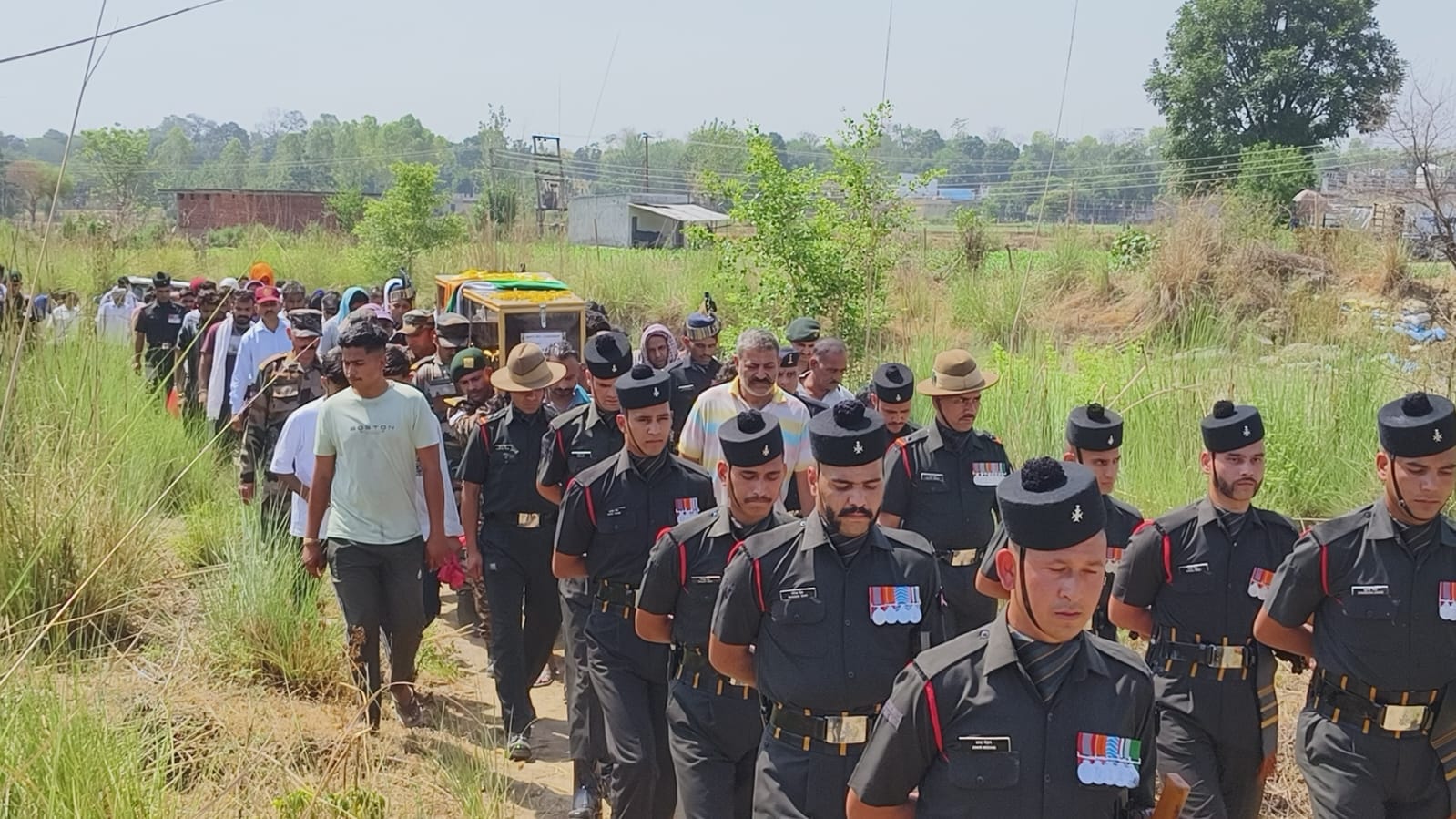 Pandoga Lost His Brave Son, Bid Last Farewell With Tearful Eyes - Una ...